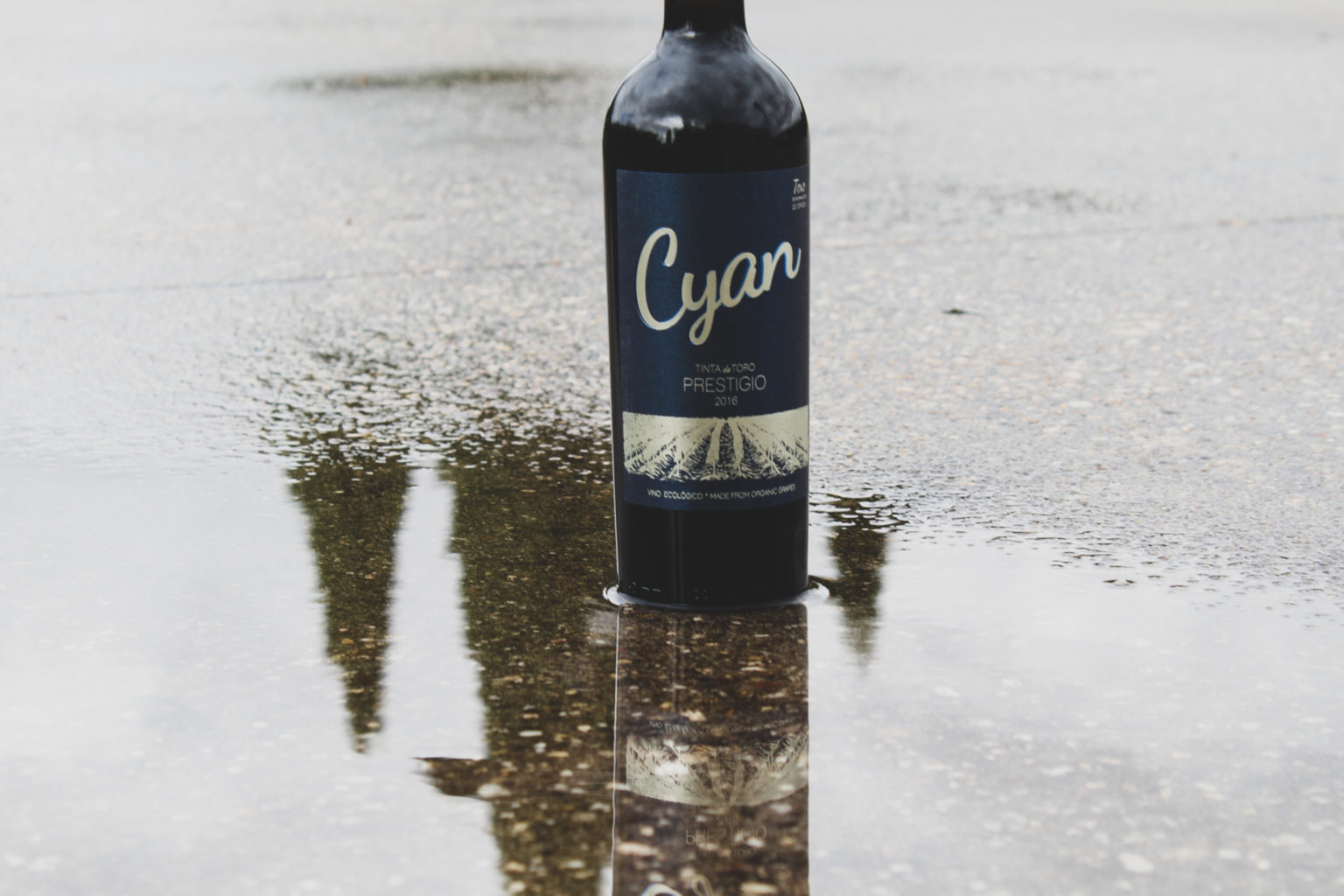 Vino recomendado - Cyan Prestigio - D.O. Toro Ecológico