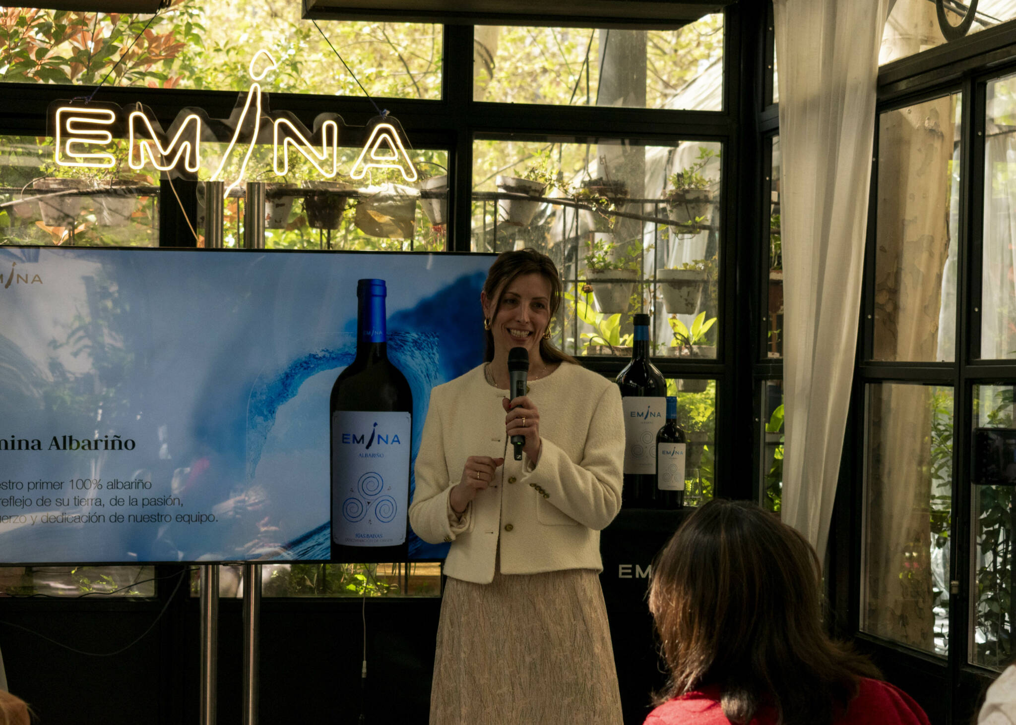 Emina presenta su Albariño: El reflejo de Galicia - Blog Matarromera